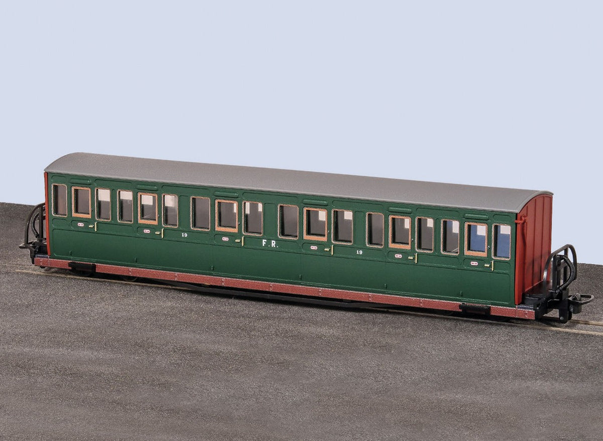 Peco GR-623A OO-9 FR Long Bogie Coach Green #19 — Branchline Hobby Shop